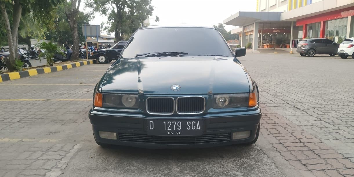 BMW E36 318i M43 Tahun 1996 Jakarta & Tangerang